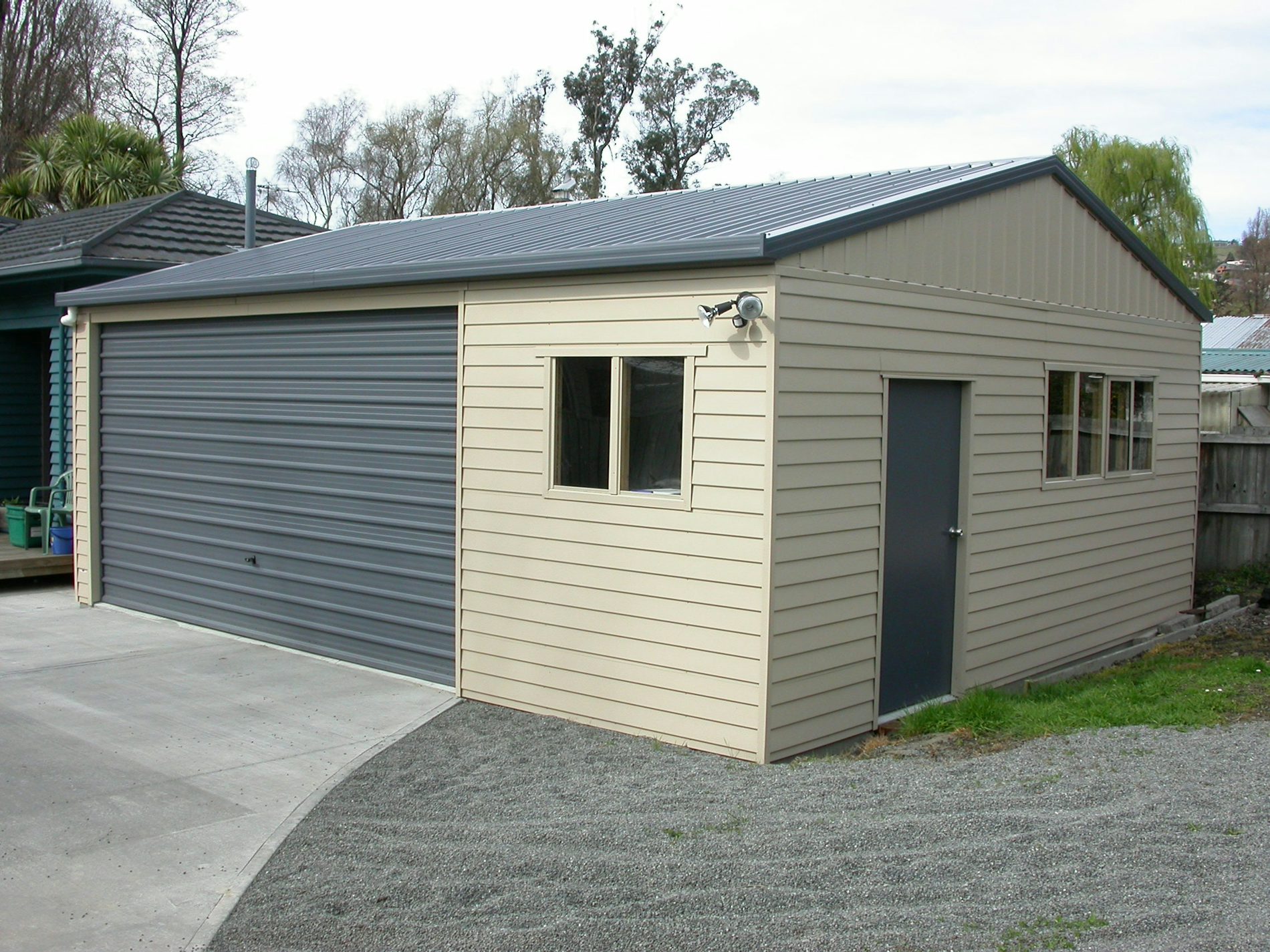 Large Garages & Extra Spaces | Buildings | Versatile