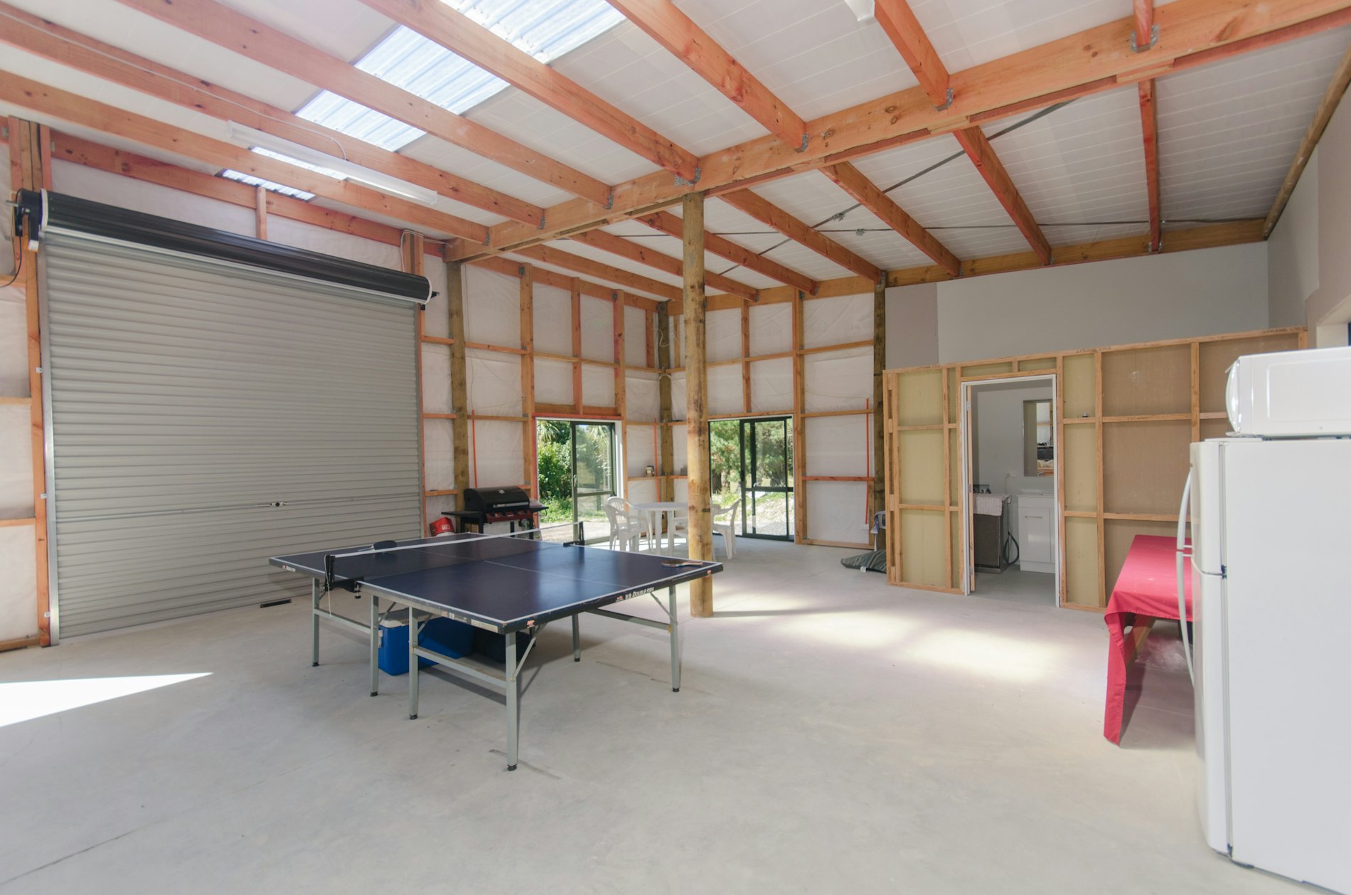 Large Garages & Extra Spaces | Buildings | Versatile