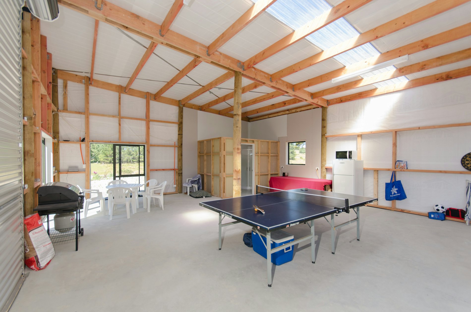 Large Garages & Extra Spaces | Buildings | Versatile